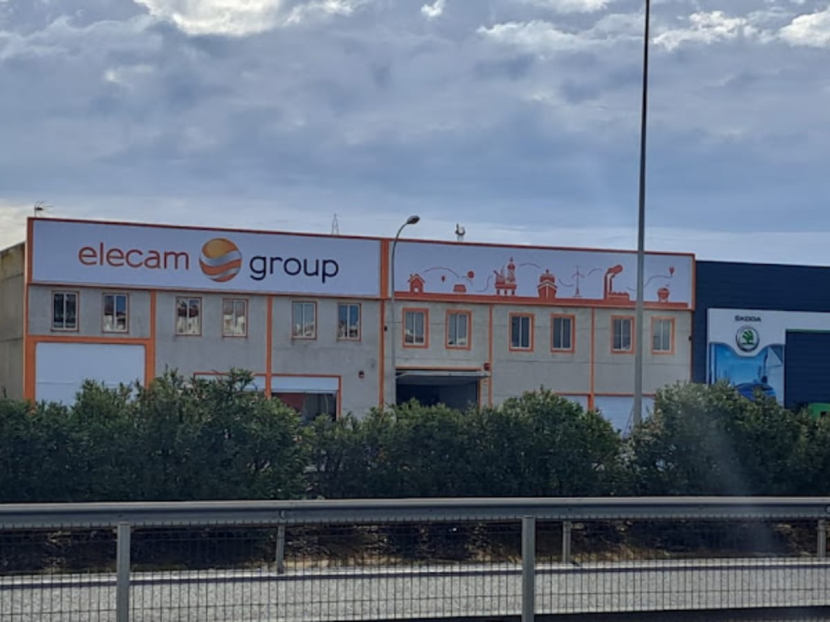 The circuit connecting history and the future | ELECAM